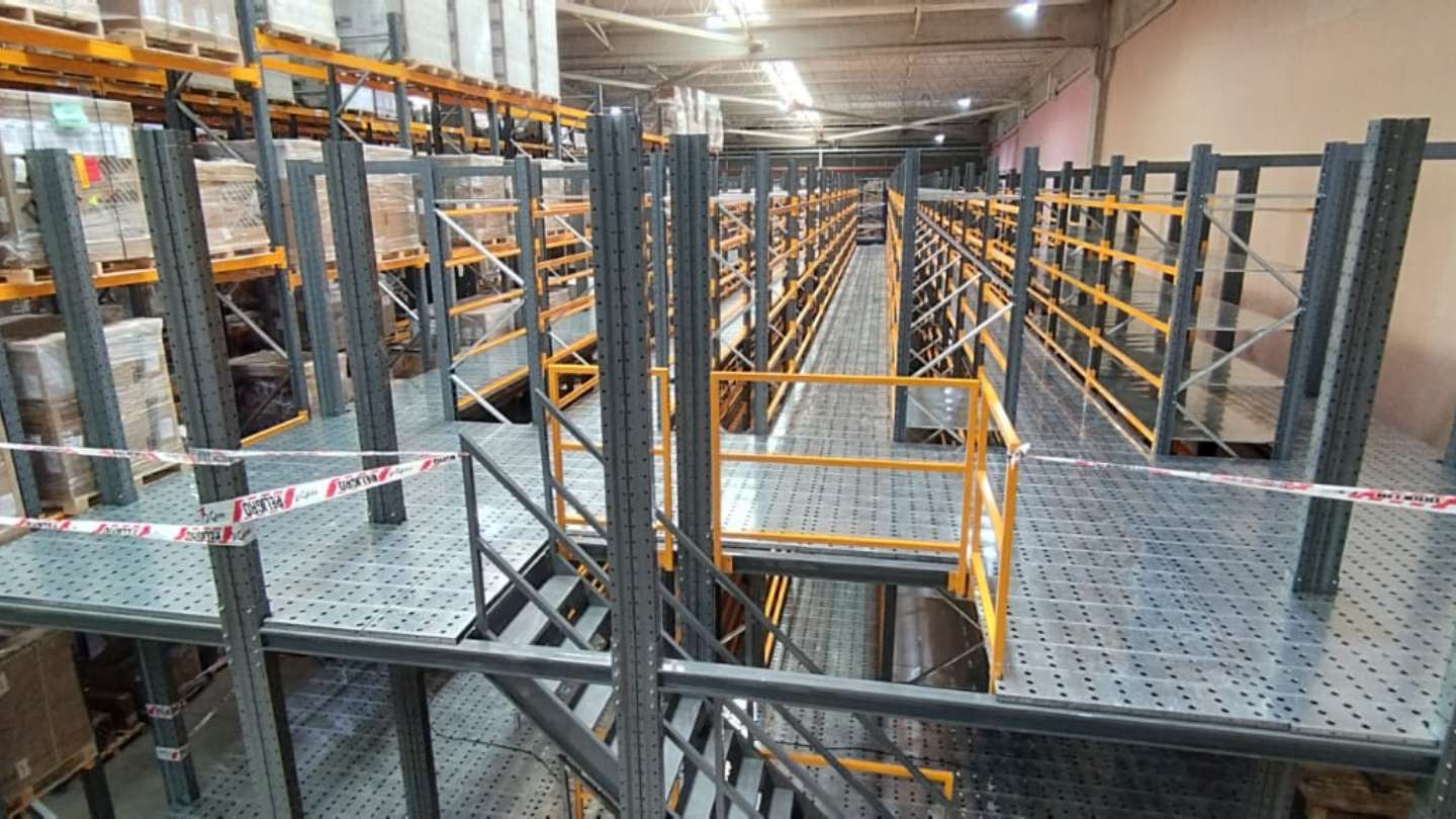 Fabricamos y distribuimos rack bodega para picking manual