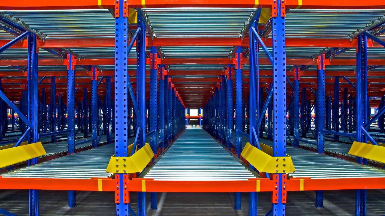 Racks Dinamicos con rodillos metálicos | Ingerack